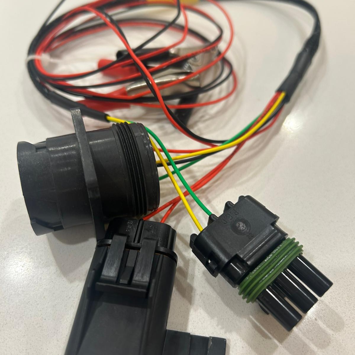 Konnect Kables Dodge RAM ECU Top Of Engine Adapter – 9 pin OBD – Replikate